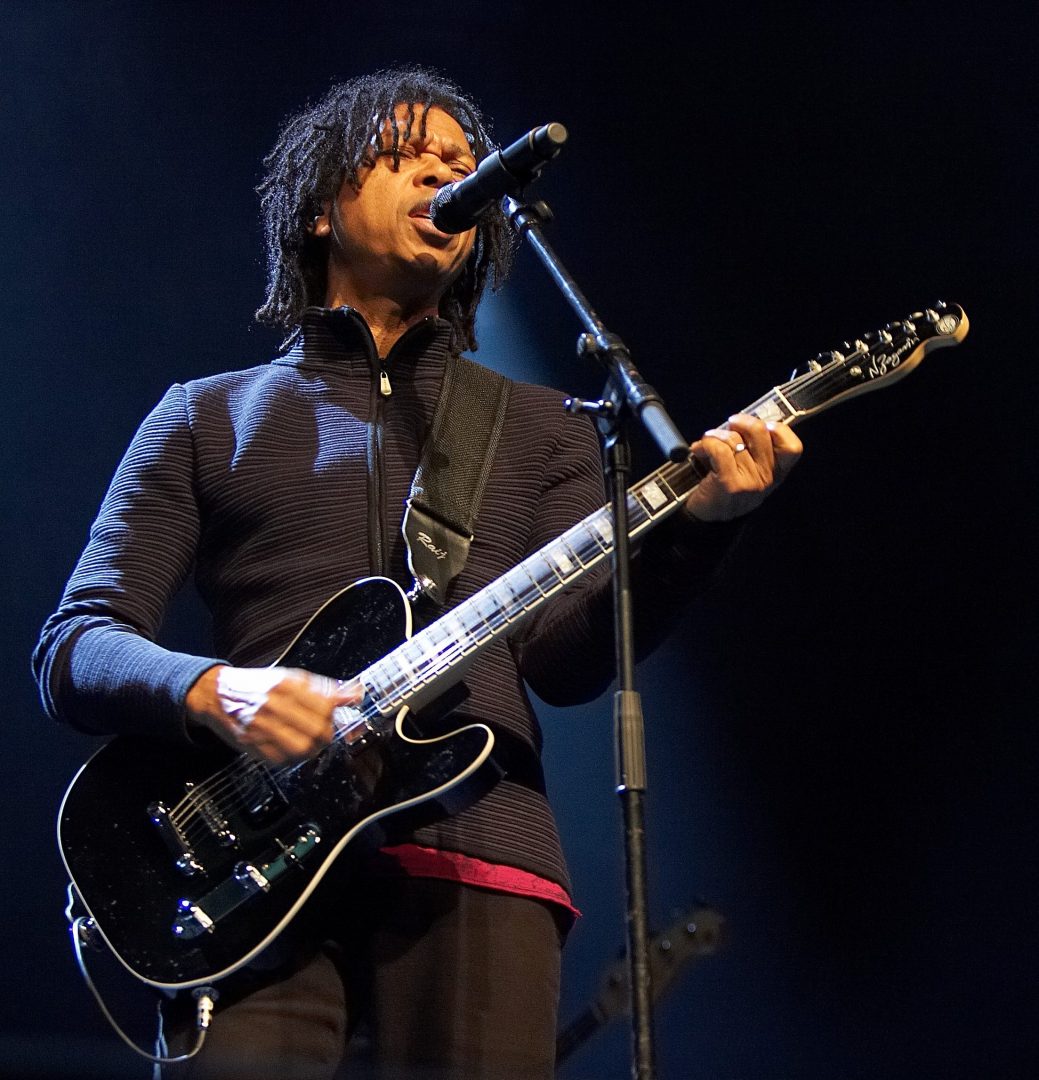 Djavan fará show no Classic Hall, em maio, com repertório do disco novo ...