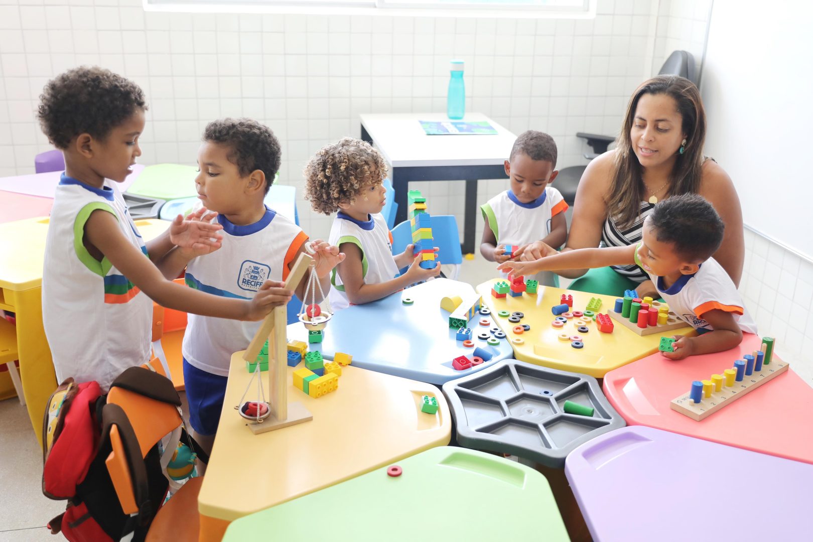 Inauguração de Creche Escola marca volta às aulas da Rede Municipal de ...